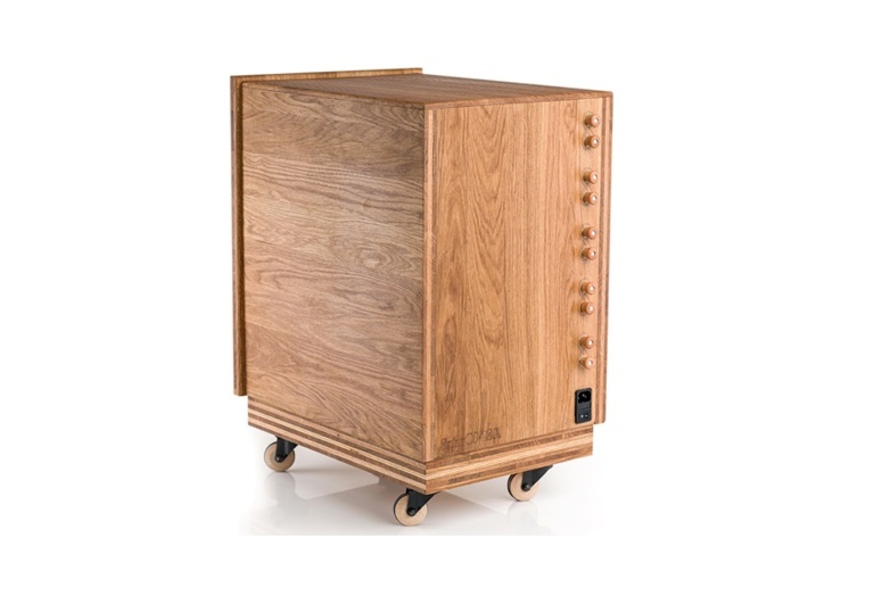 Entreq Olympus Hero Ground Box - Ten Grounding Points (includes Entreq CleanUs)